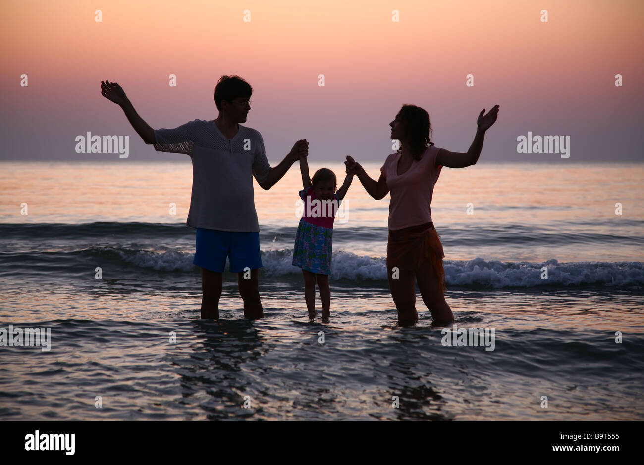 Family in the sea hi-res stock photography and images - Alamy