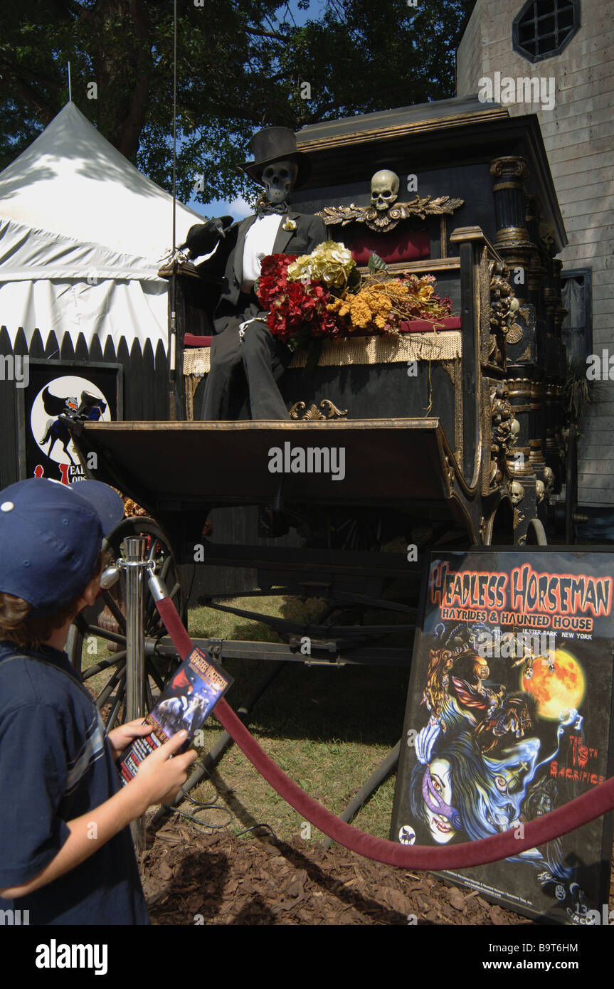 Headless horseman hi-res stock photography and images - Alamy