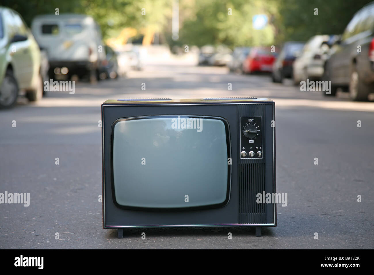 the old television set Stock Photo - Alamy