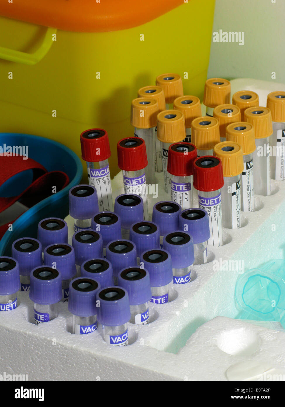 Vacutainer blood tube hi-res stock photography and images - Alamy