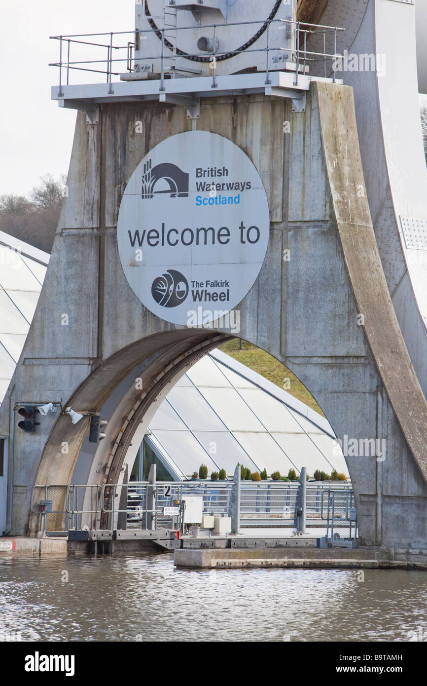 Welcome to the Falkirk Wheel Stock Photo - Alamy