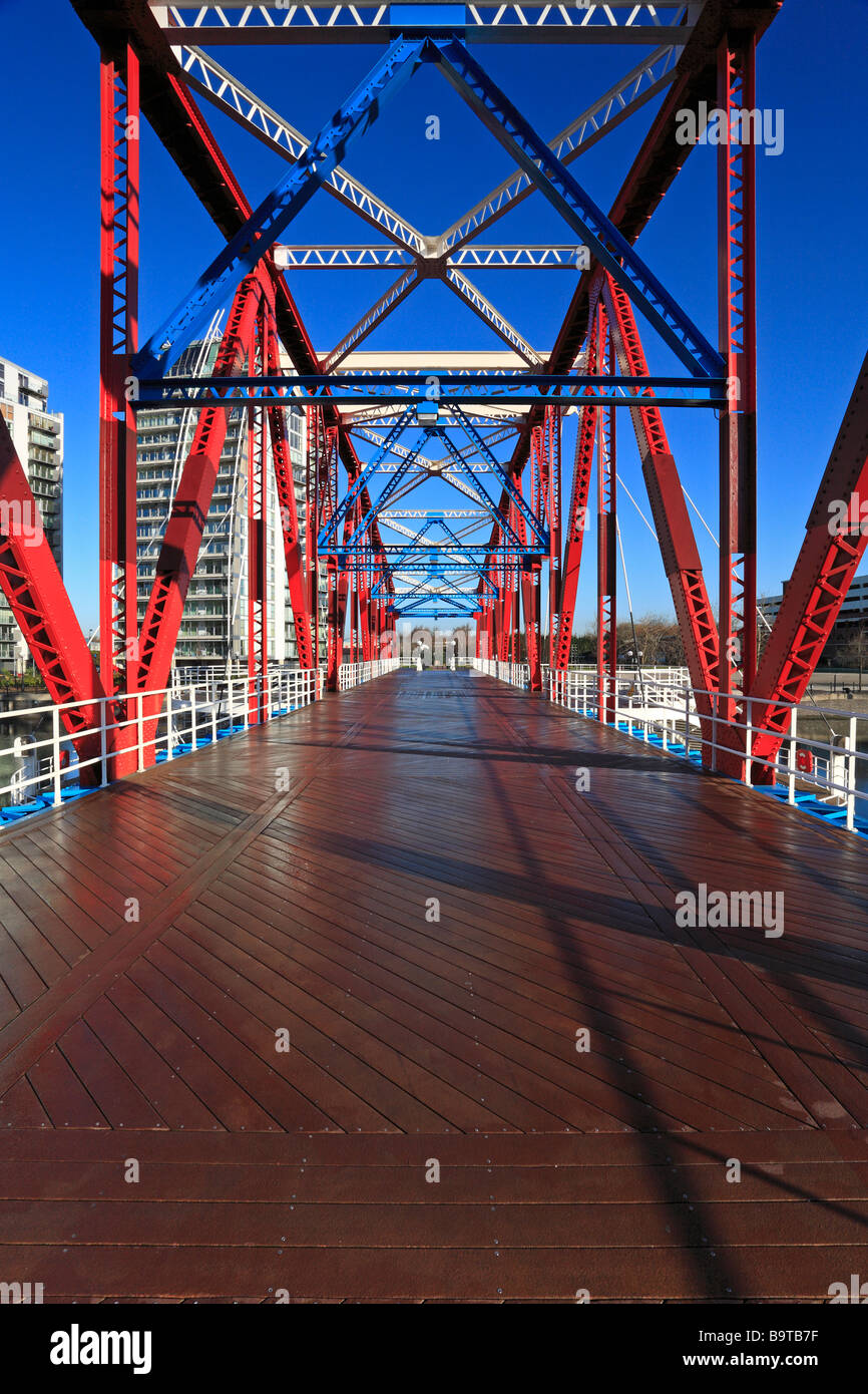 Detroit bridge salford quays manchester hi-res stock photography and ...