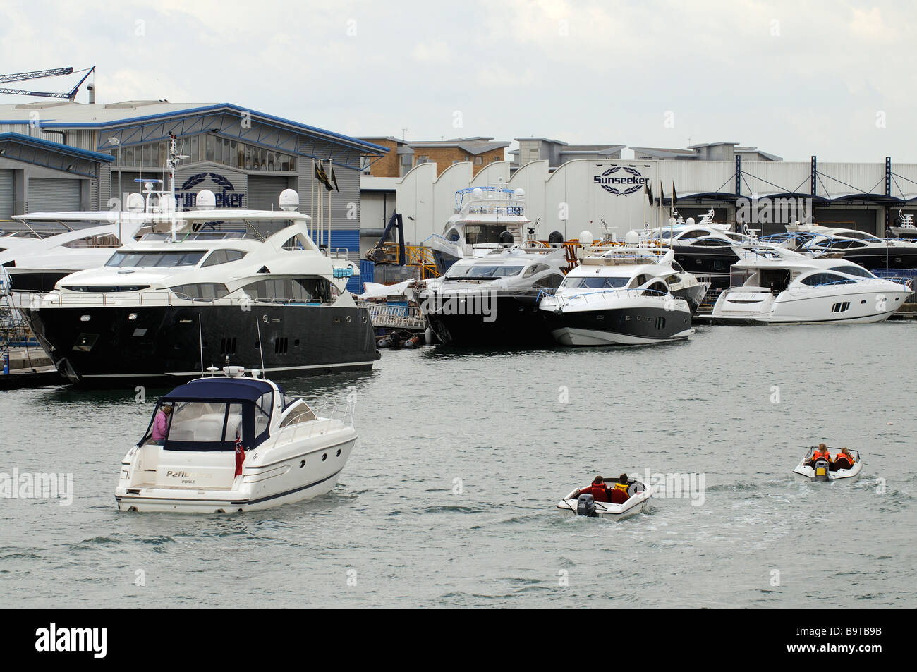 Sunseekers hi-res stock photography and images - Alamy