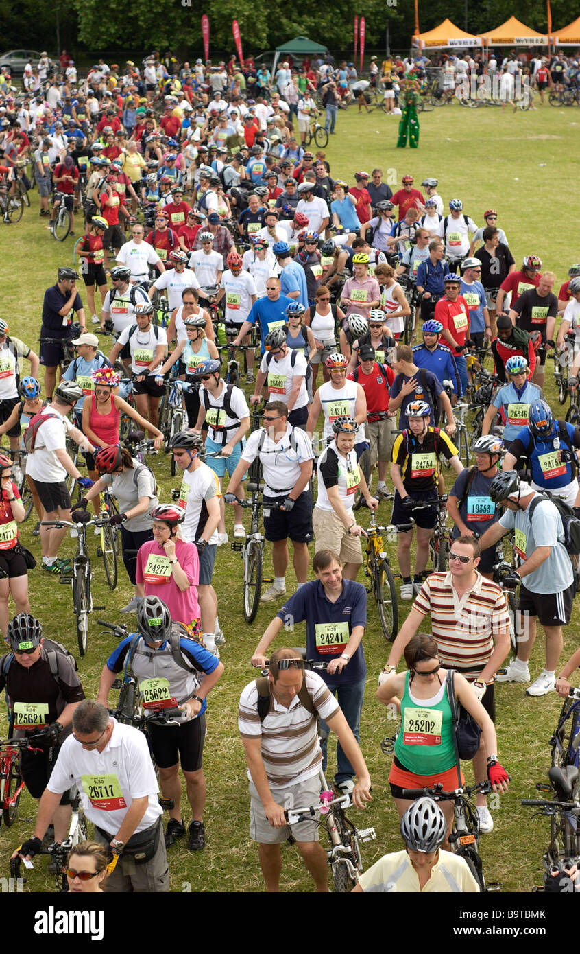 London brighton bike ride in hi-res stock photography and images - Alamy