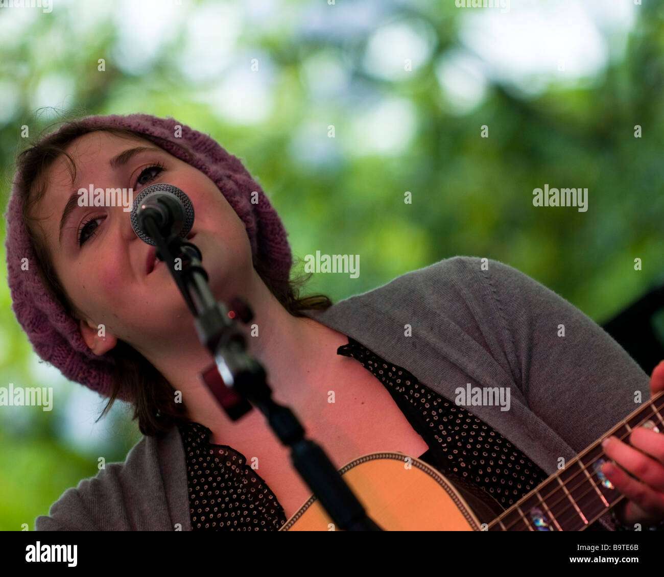 Ruth Notman performing at the Moseley Folk Festival in Birmingham in ...