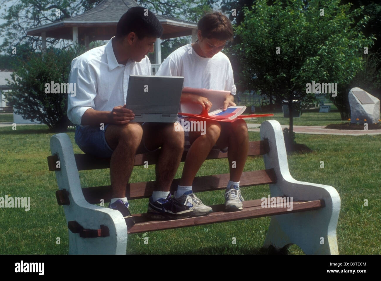 Beside cooperation coordination hi-res stock photography and images - Alamy