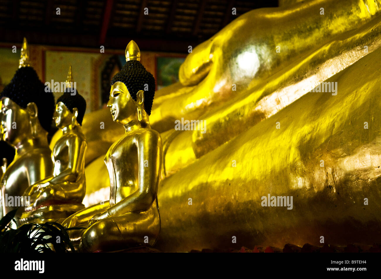 Golden jet hi-res stock photography and images - Alamy