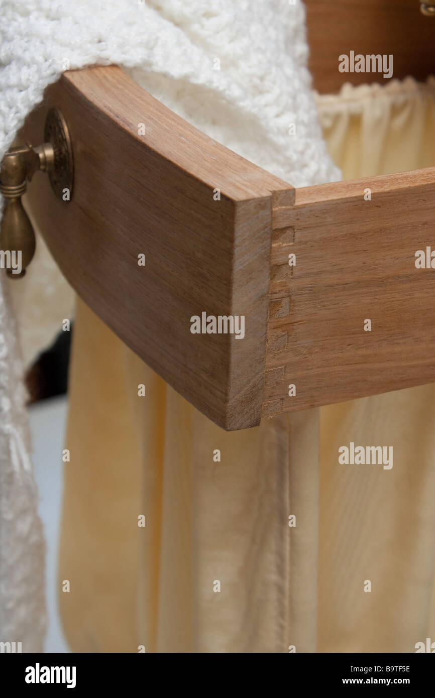 Antique sewing table hi-res stock photography and images - Alamy