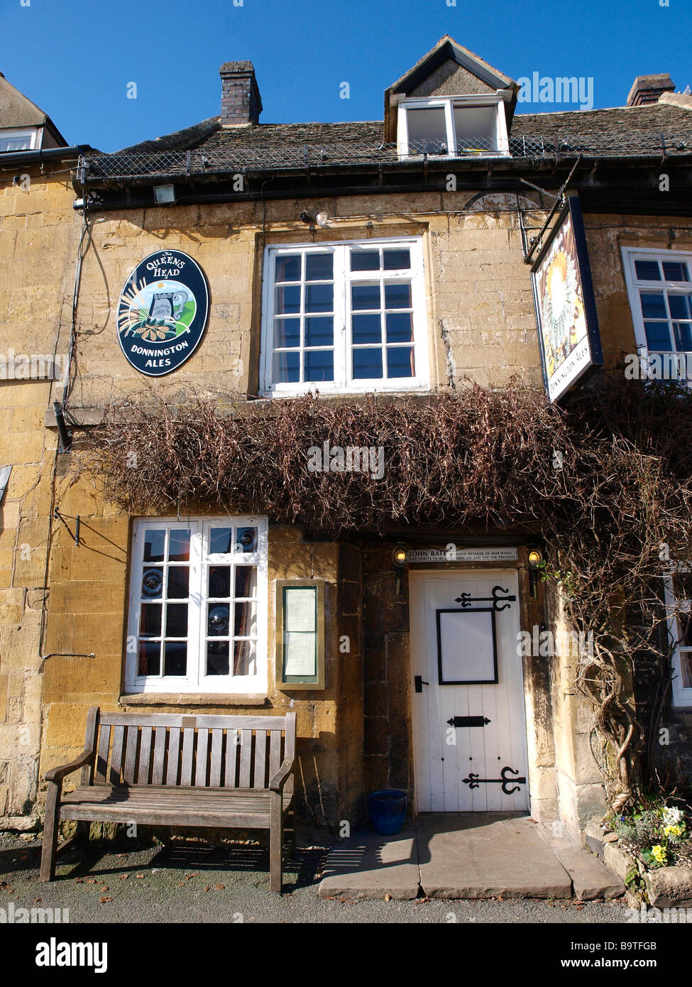 The Queens Head Inn Stow On the Wold Cotswolds Gloucestershire England ...