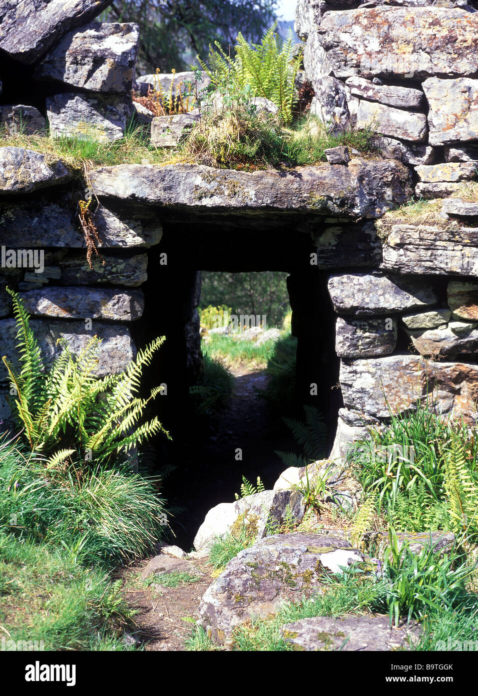 Entrance to Caisteal Grugaig broch (Dun Totaig) on the southern shore ...