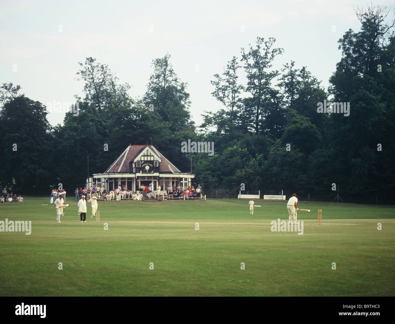 Cricket scene hi-res stock photography and images - Alamy