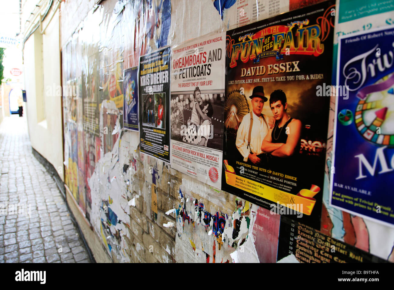 Alleyway theatre hi-res stock photography and images - Alamy