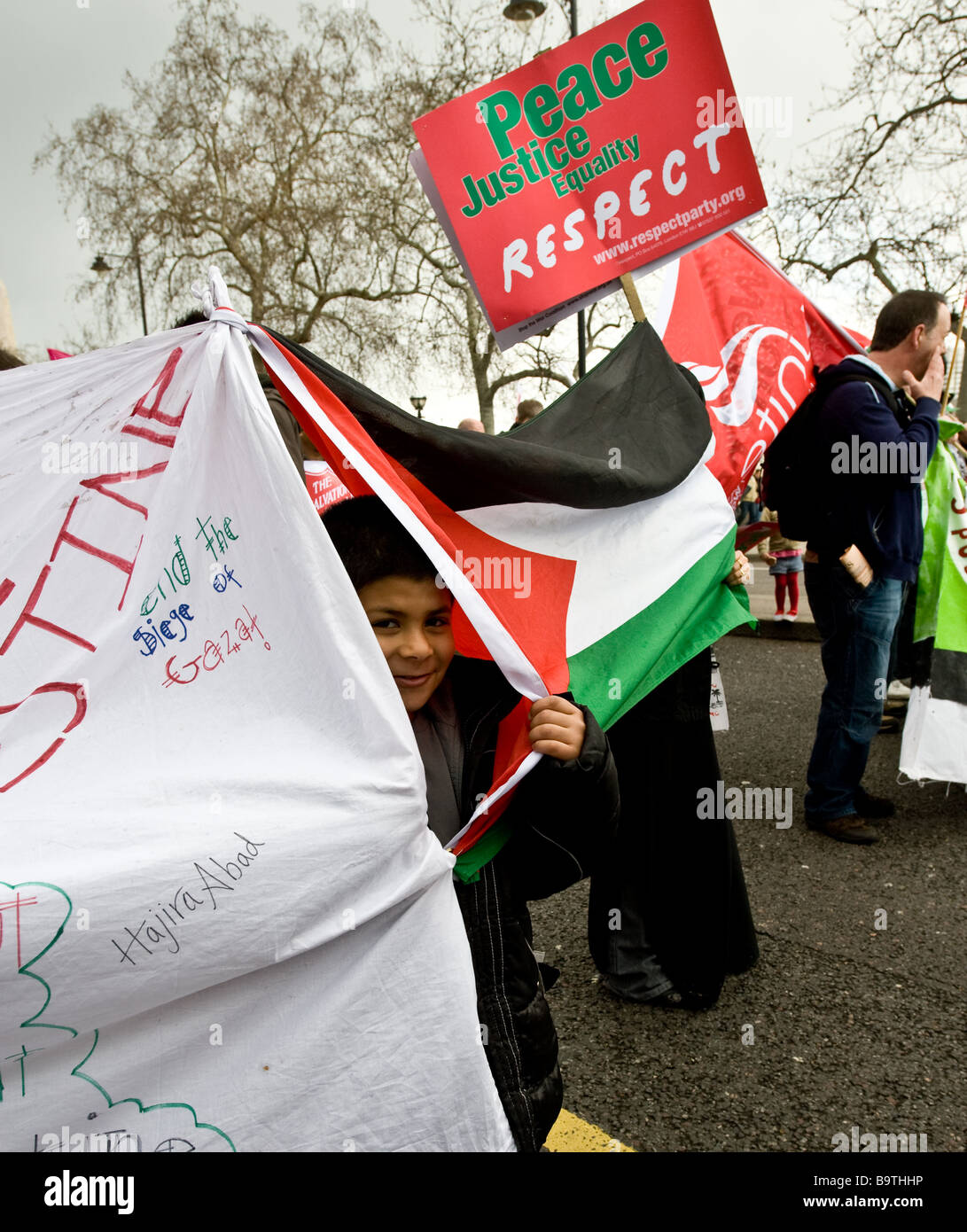 A child demonstrating at a peace demonstration Stock Photo - Alamy