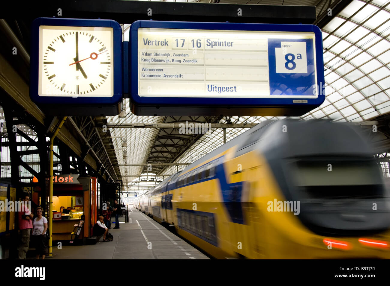 Train destination indicator hi-res stock photography and images - Alamy