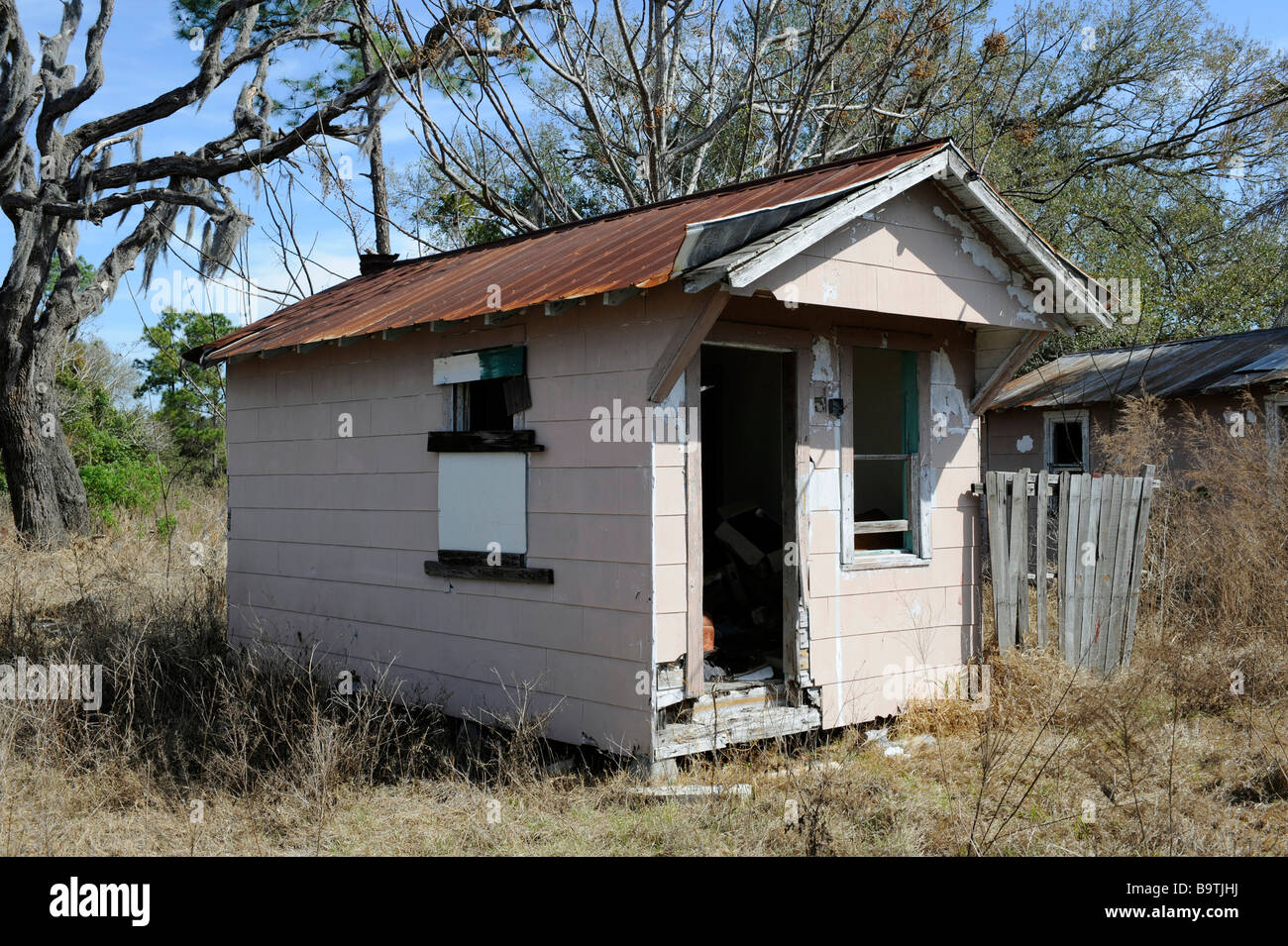 Abandoned shack use for homes by homeless people near Orlando Florida ...
