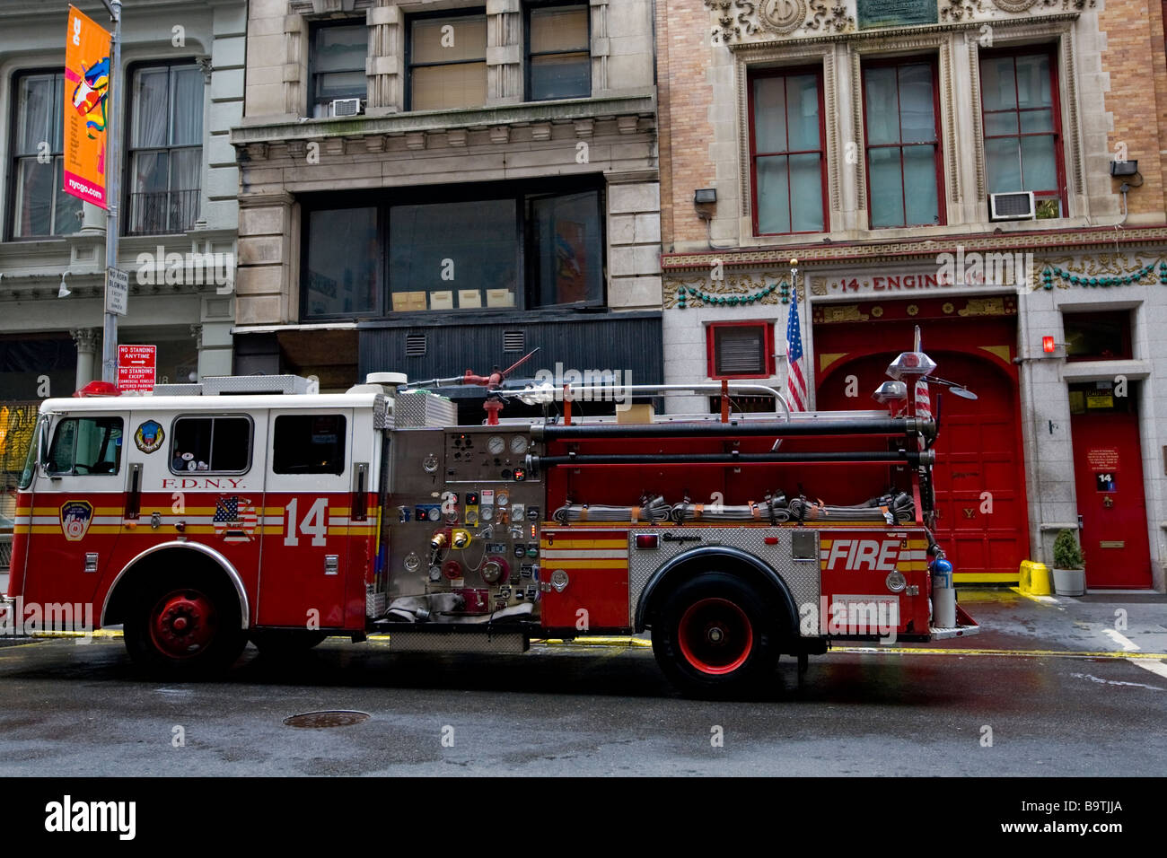 New york fire station hi-res stock photography and images - Alamy