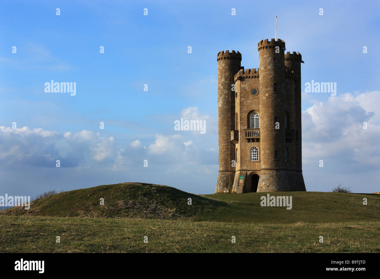 Broadway Tower, the Cotswolds Stock Photo - Alamy