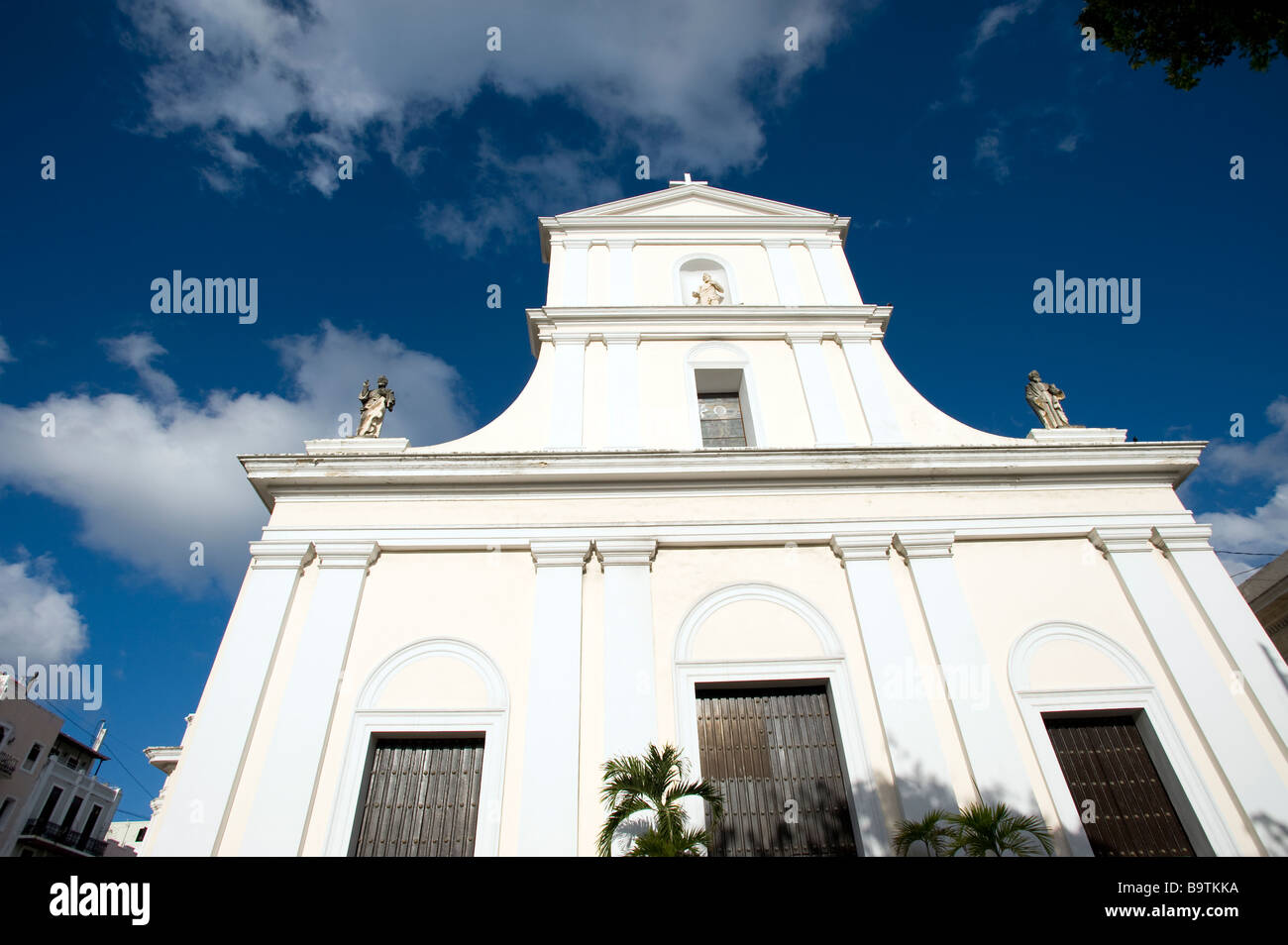 San Juan cathedral, built in the 1520s. Old San Juan Puerto Rico (Viejo ...