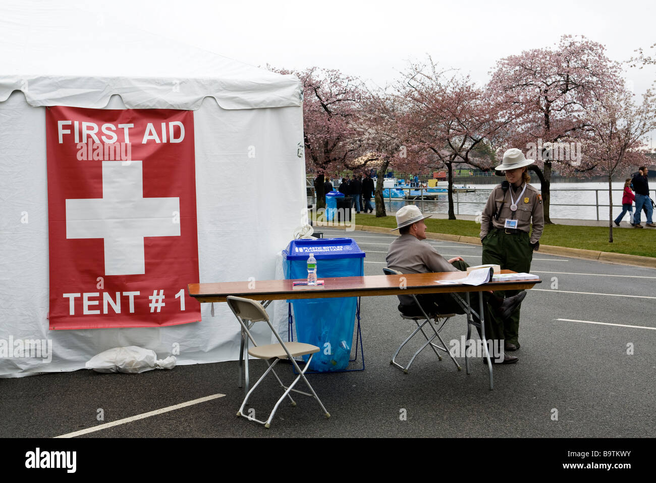 First aid tent hi-res stock photography and images - Alamy