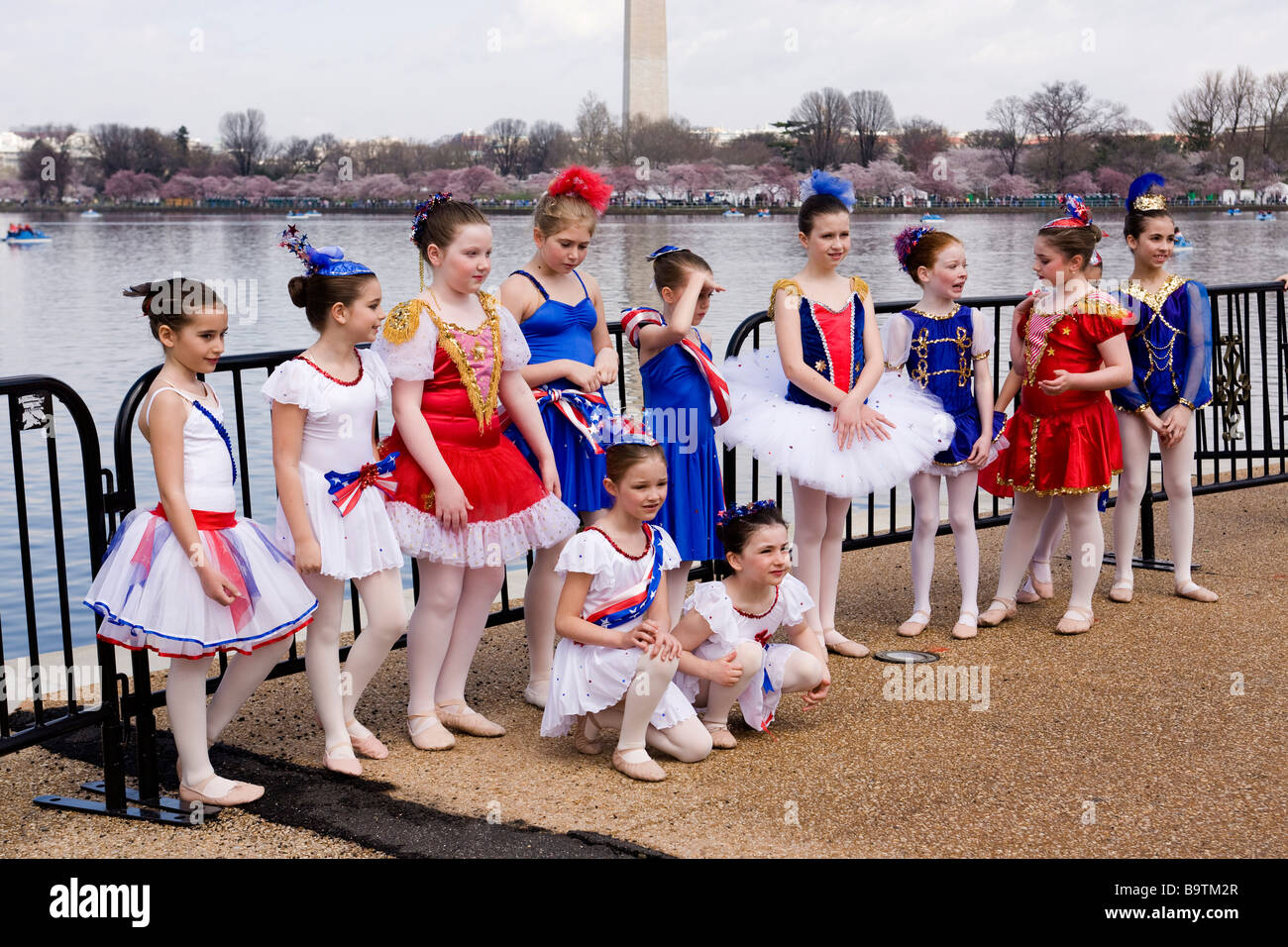 Junior dancers hi-res stock photography and images - Alamy
