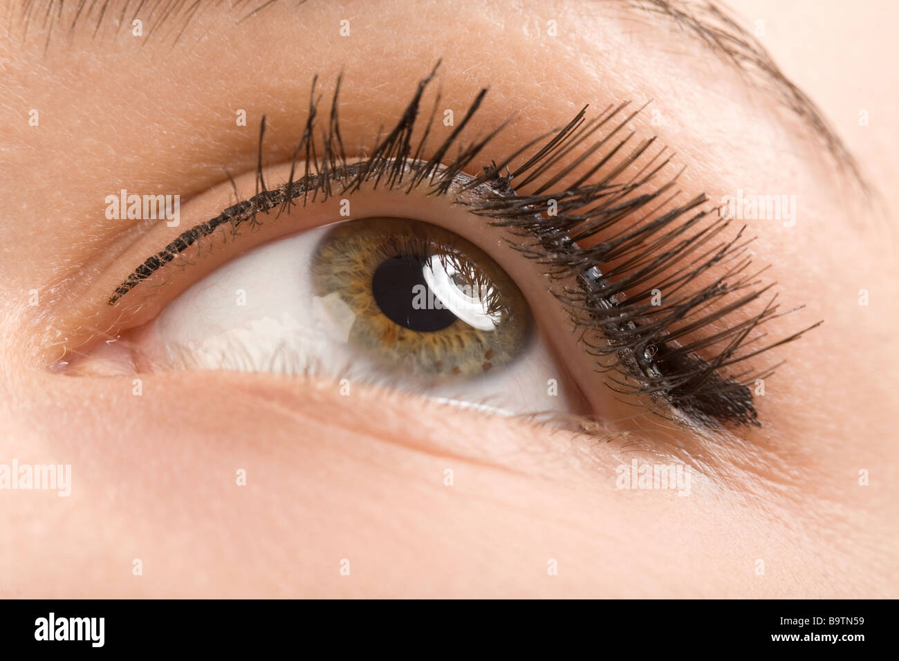 female wide open eye with long eyelashes macro Stock Photo - Alamy