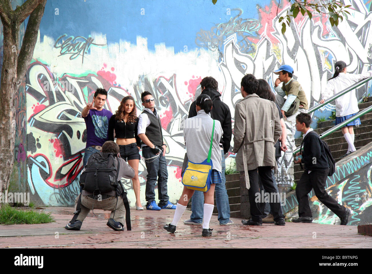 Female bystanders hi-res stock photography and images - Alamy