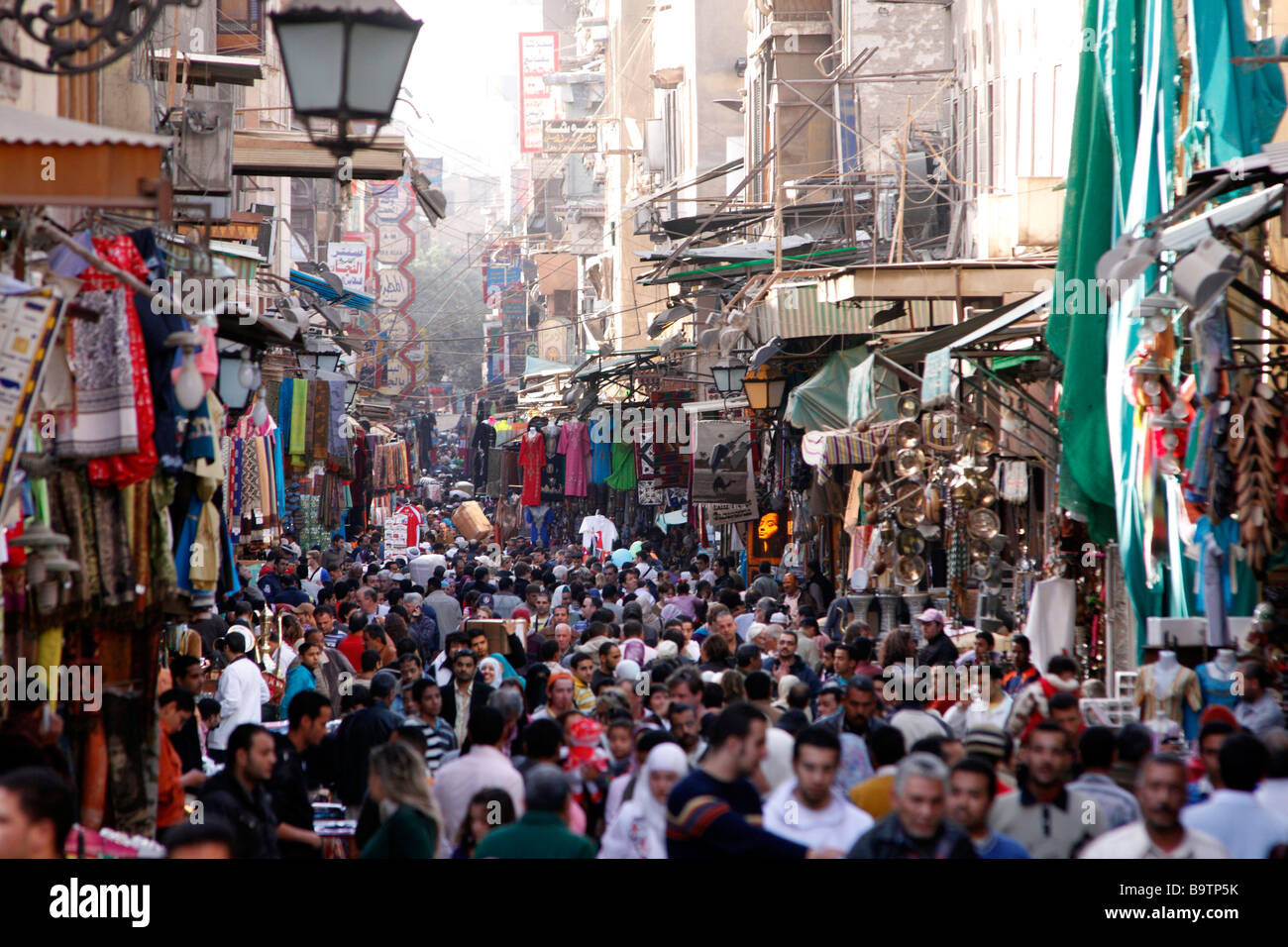 Crowded shopping street bazaar in cairo hi-res stock photography and ...