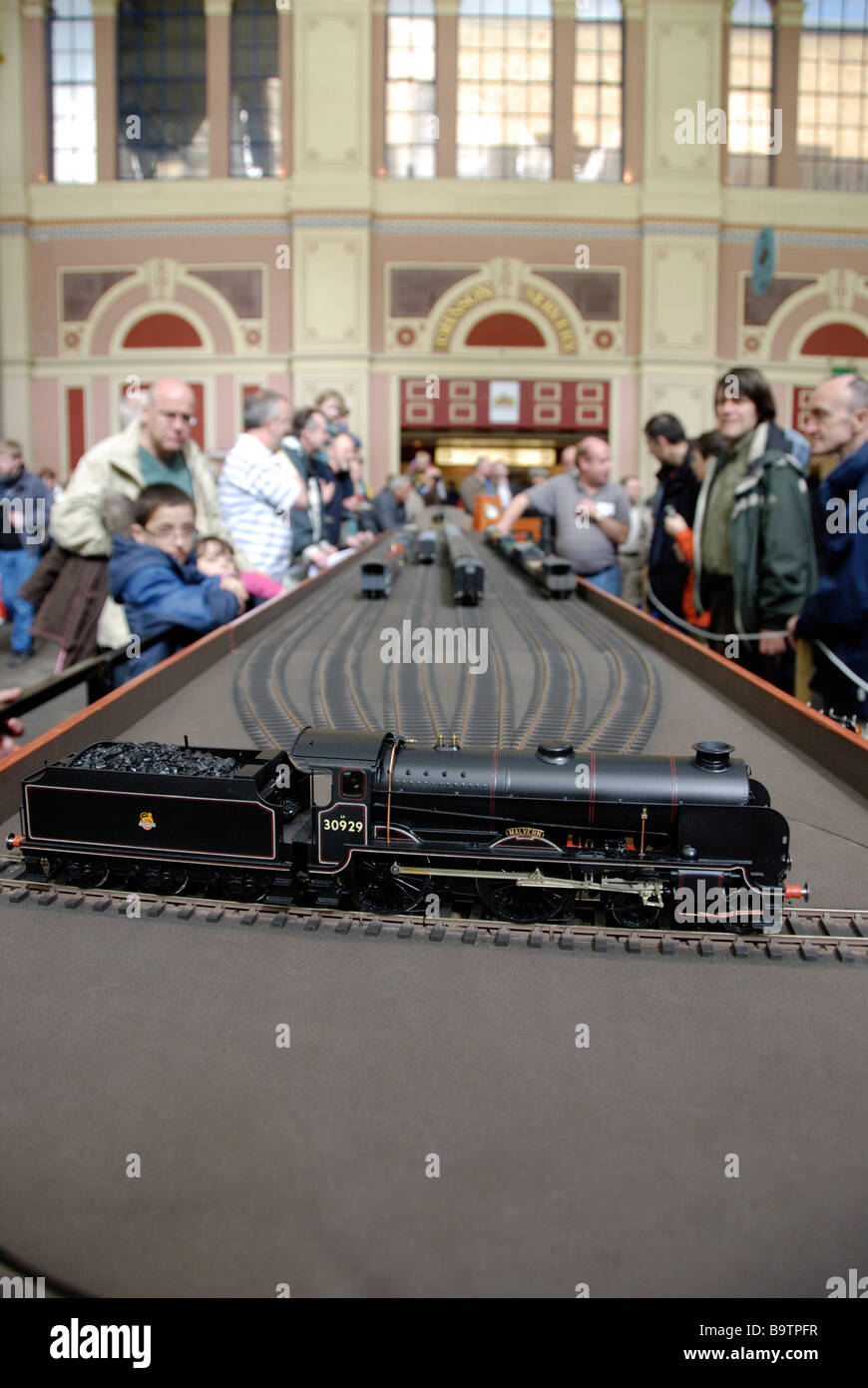 O Gauge Schools Class locomotive "Malvern" on turntable at model ...