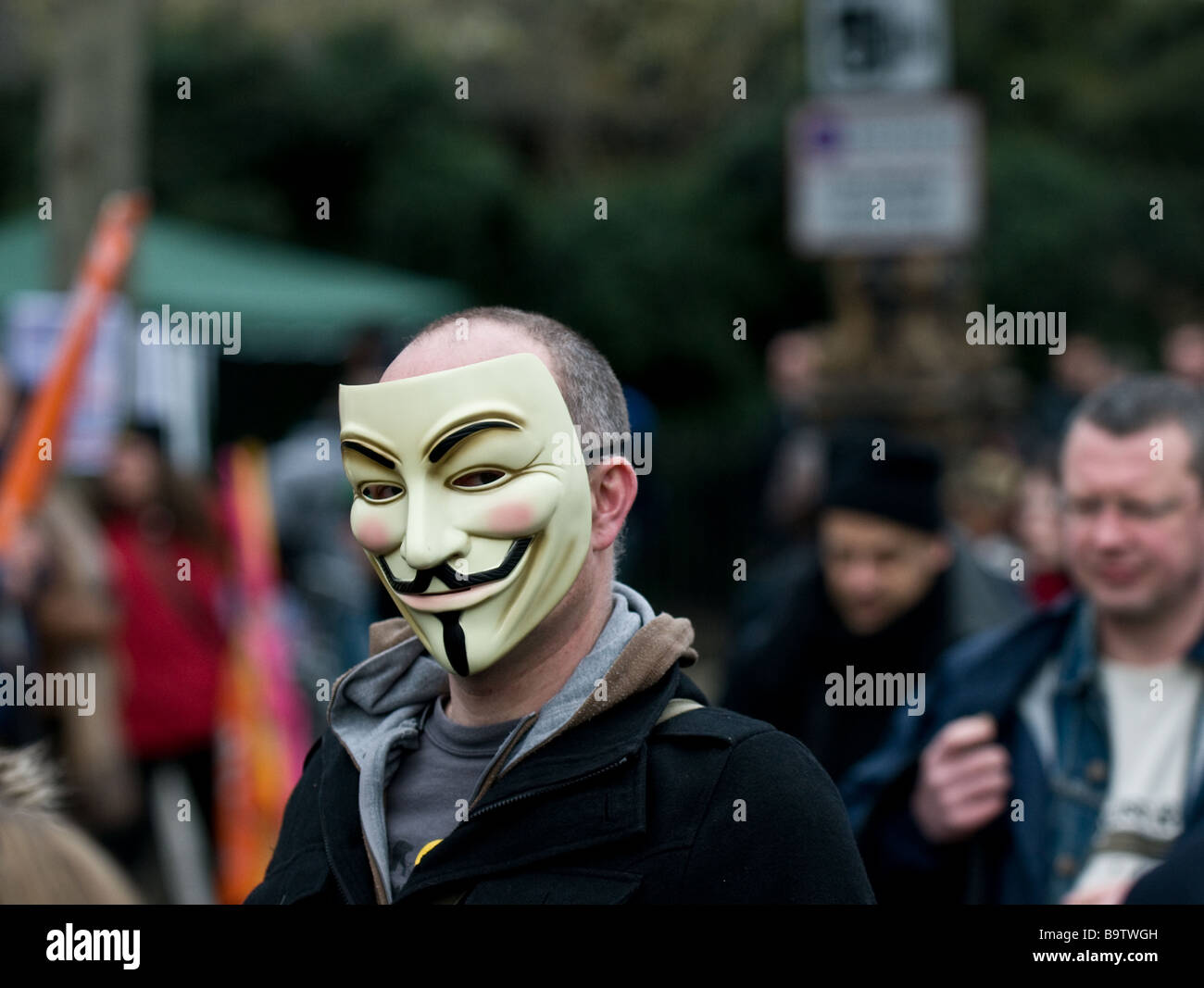 Protester wearing a mask hi-res stock photography and images - Alamy