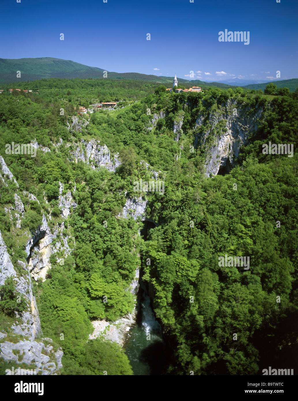 škocjan cave reka hi-res stock photography and images - Alamy