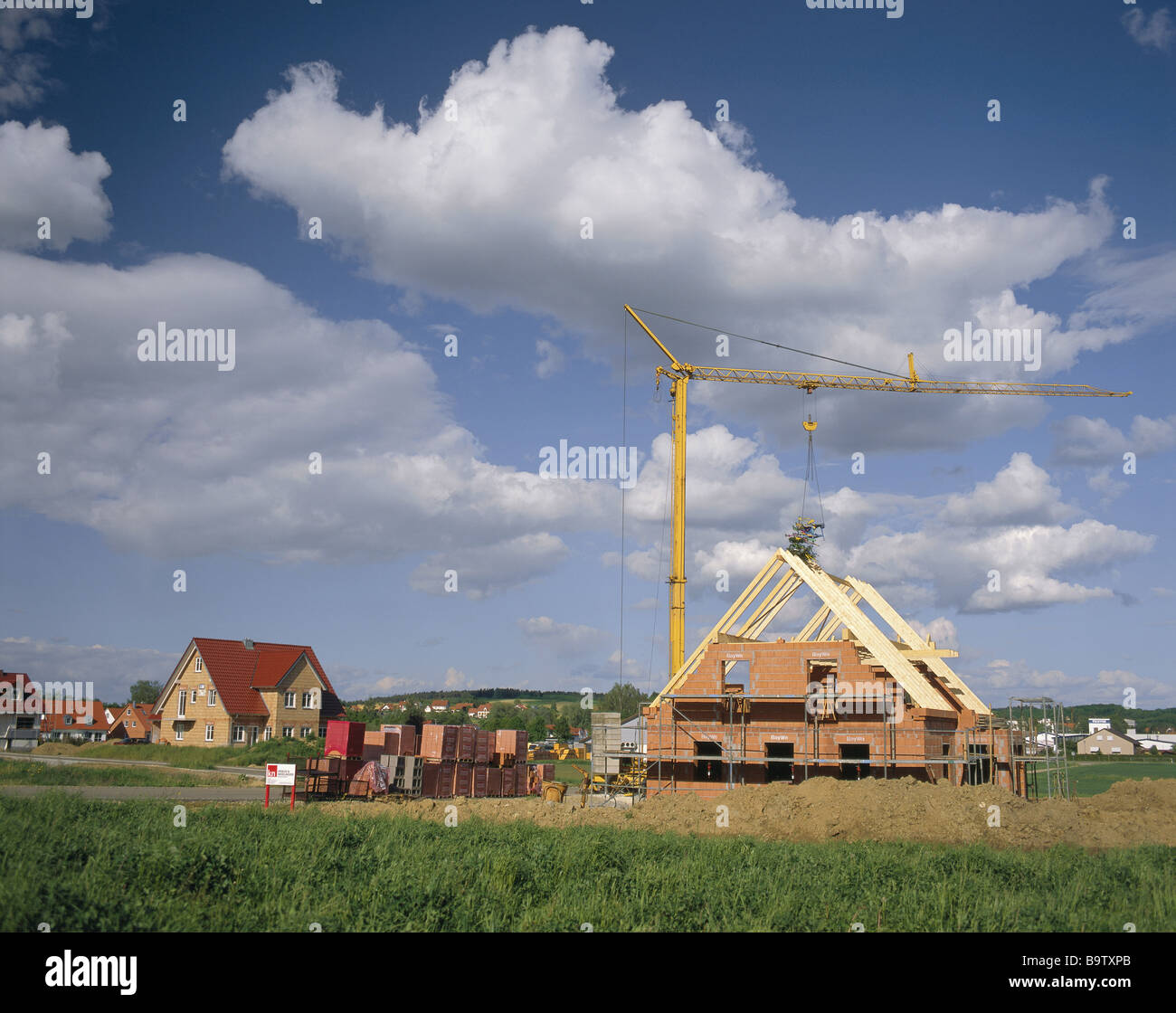 Real estate frameworks hi-res stock photography and images - Alamy