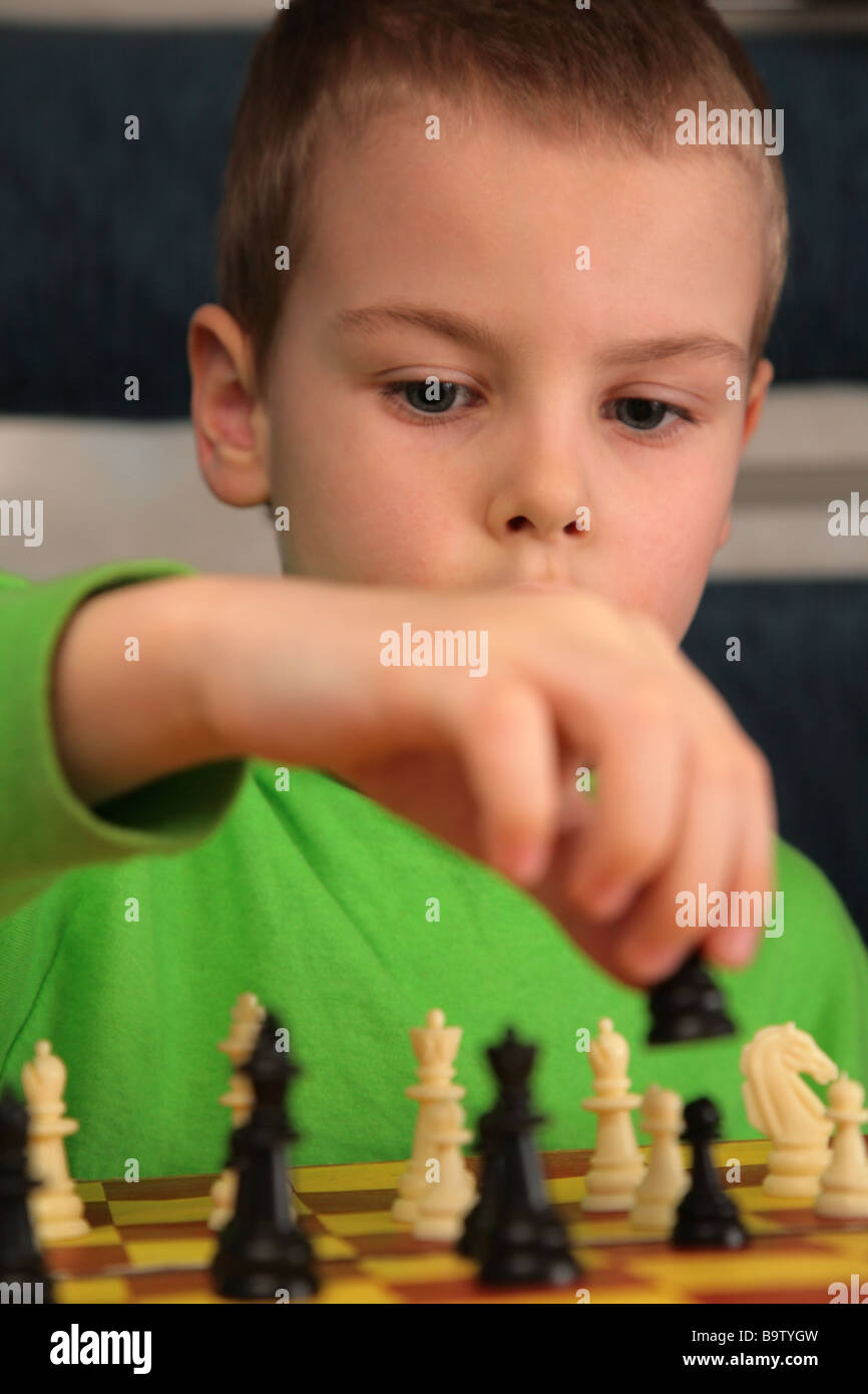 boy play chess Stock Photo - Alamy