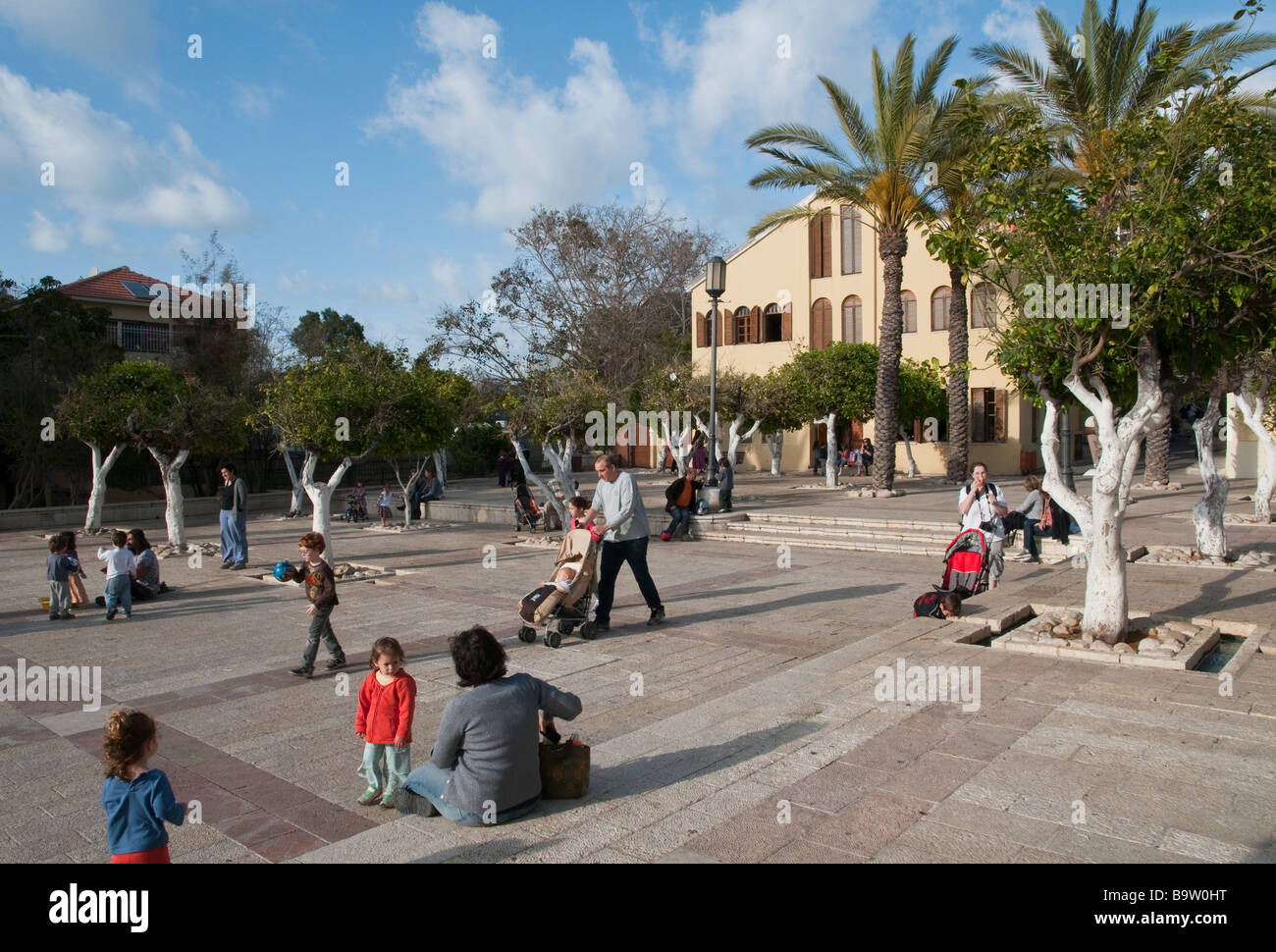 Dalal street hi-res stock photography and images - Alamy