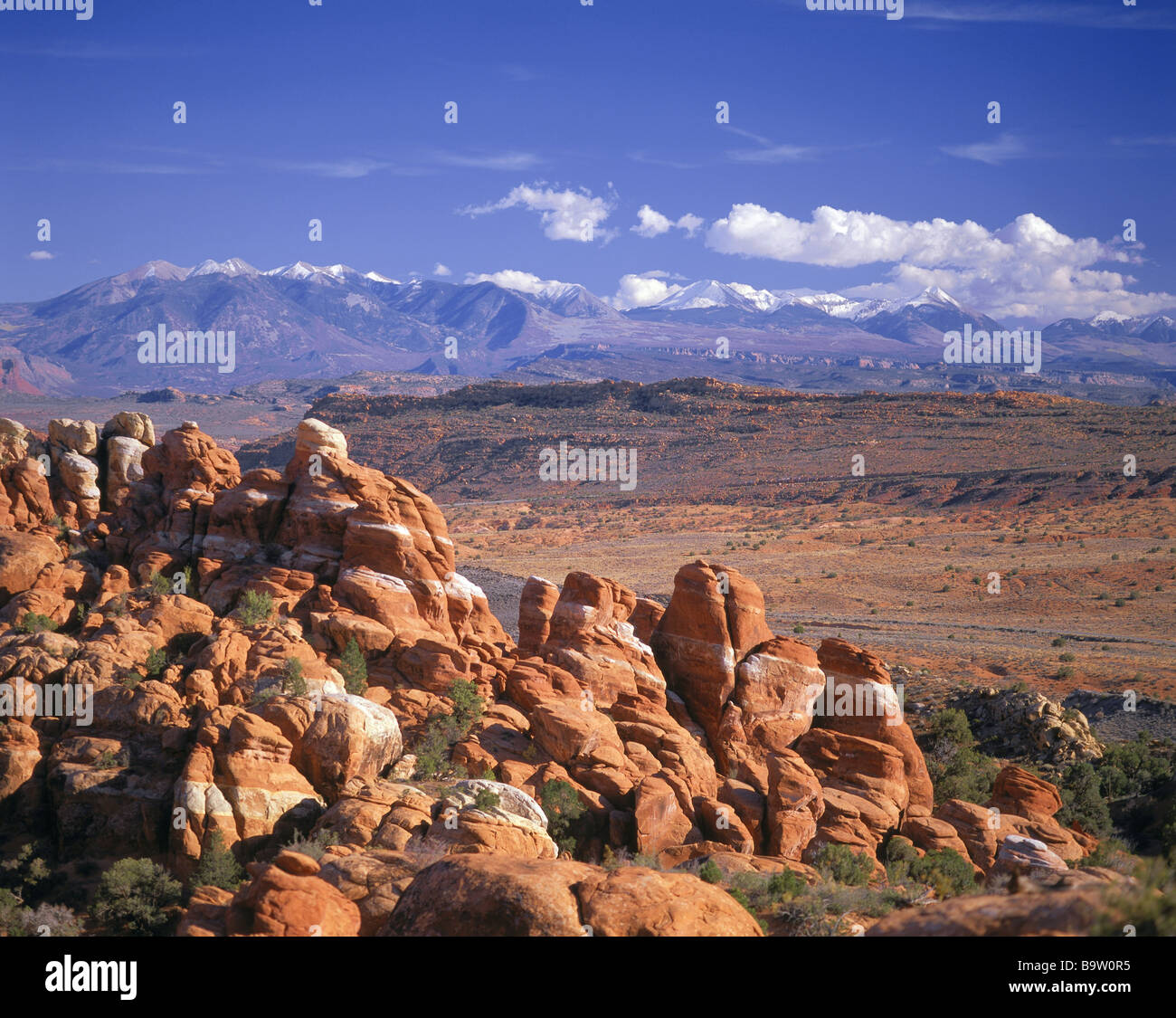 Multicoloured layers of sandstone hi-res stock photography and images ...