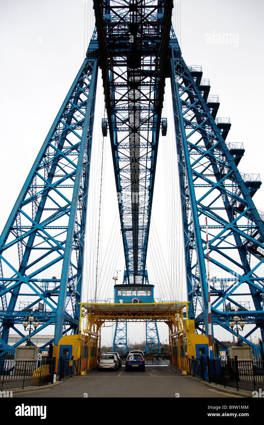 The vertical Transporter Bridge in Middlesborough, spanning the River ...