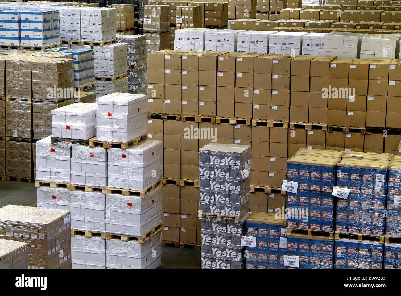 Versandlager hi-res stock photography and images - Alamy
