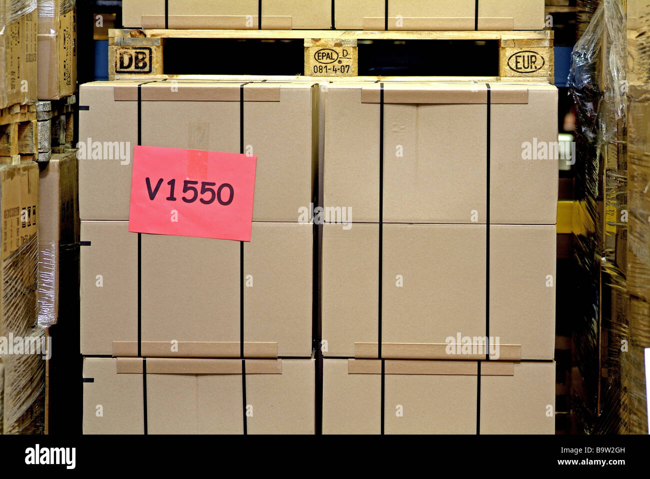 Versandlager hi-res stock photography and images - Alamy