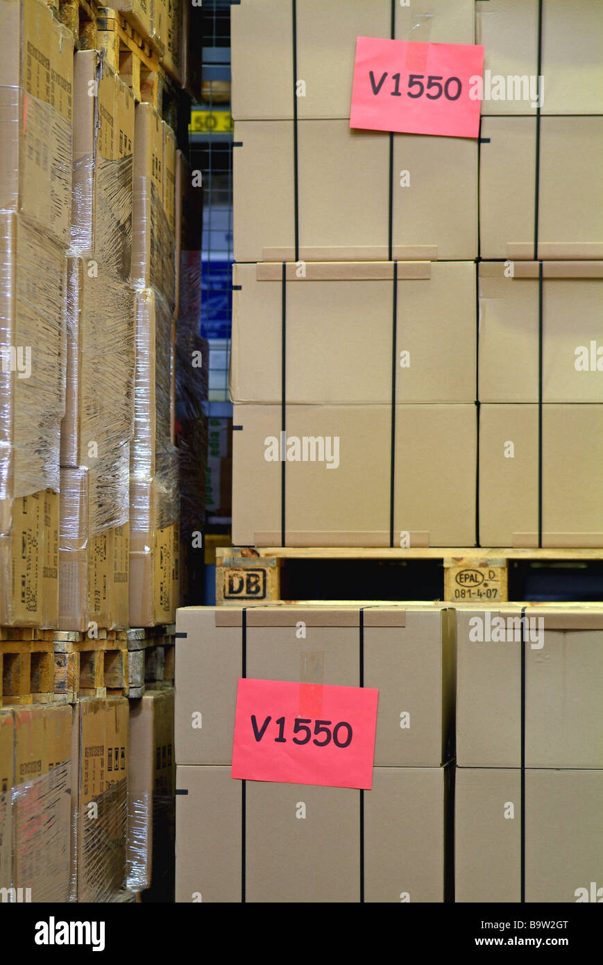 Versandlager hi-res stock photography and images - Alamy