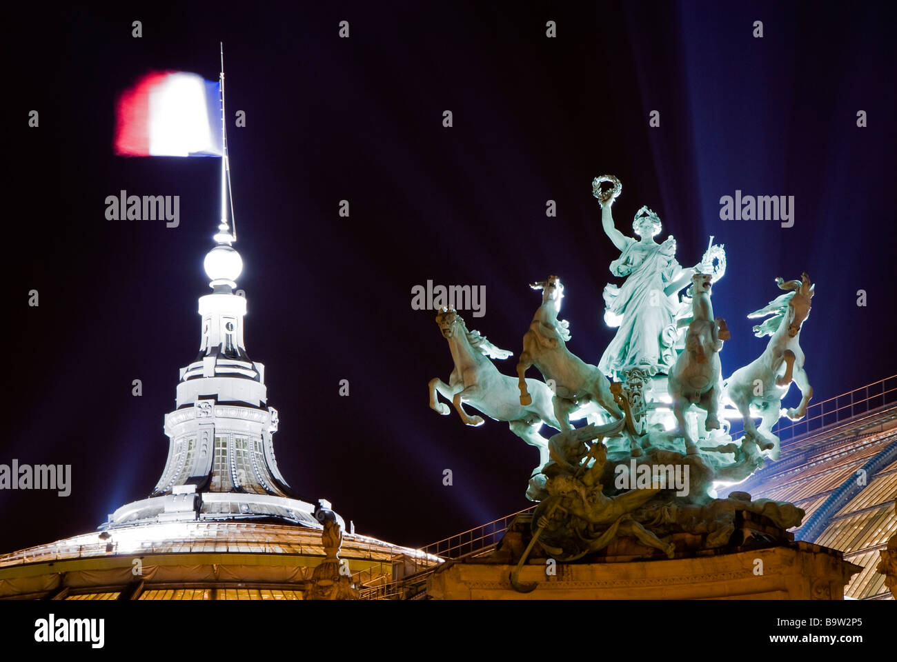 Exterior french monuments hi-res stock photography and images - Alamy