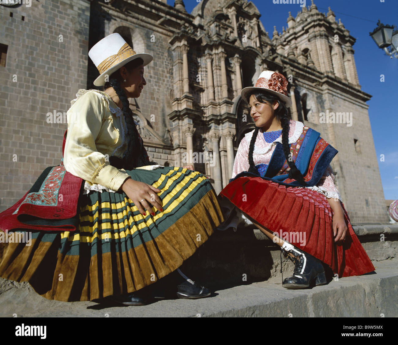 Peruanerinnen hi-res stock photography and images - Alamy