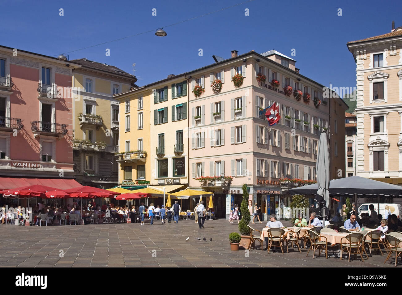 Piazza riforma cafe hi-res stock photography and images - Alamy