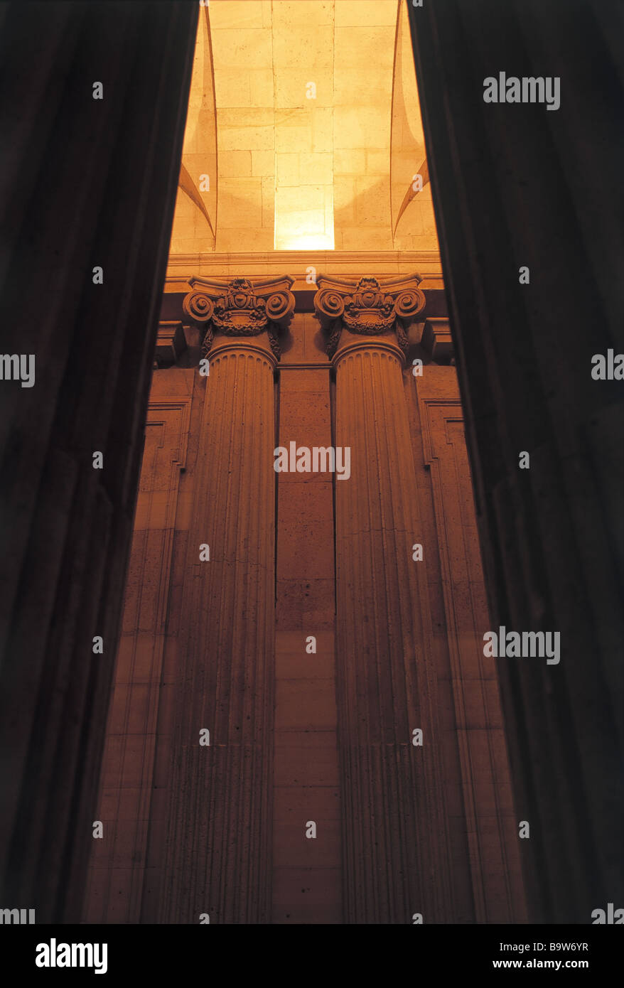 Louvre paris wall detail hi-res stock photography and images - Alamy