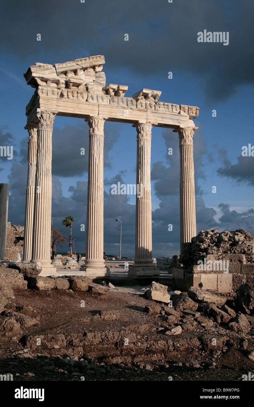 THE APOLLO TEMPLE PAMPHYLIA TURKEY SIDE TURKEY 19 November 2007 Stock ...