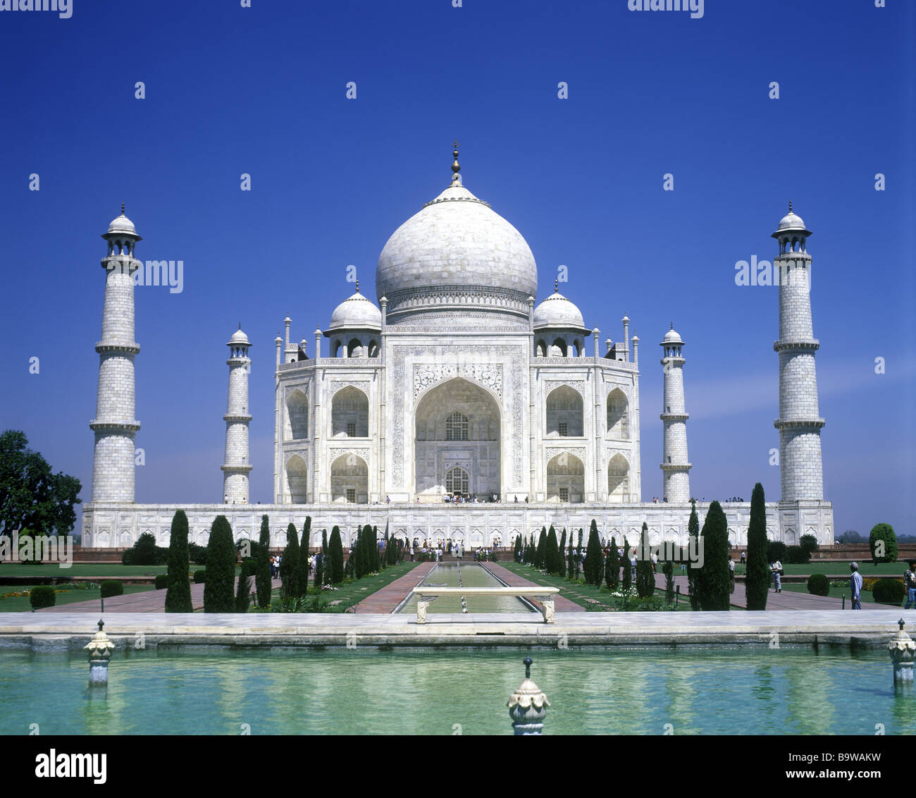 Taj mahal gardens bench hi-res stock photography and images - Alamy