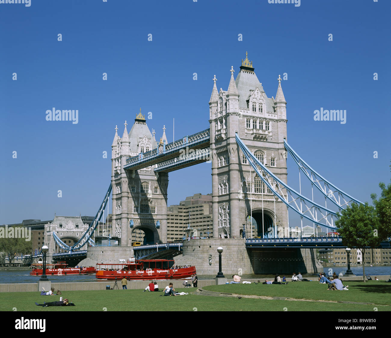 Victorian boat trip hi-res stock photography and images - Alamy