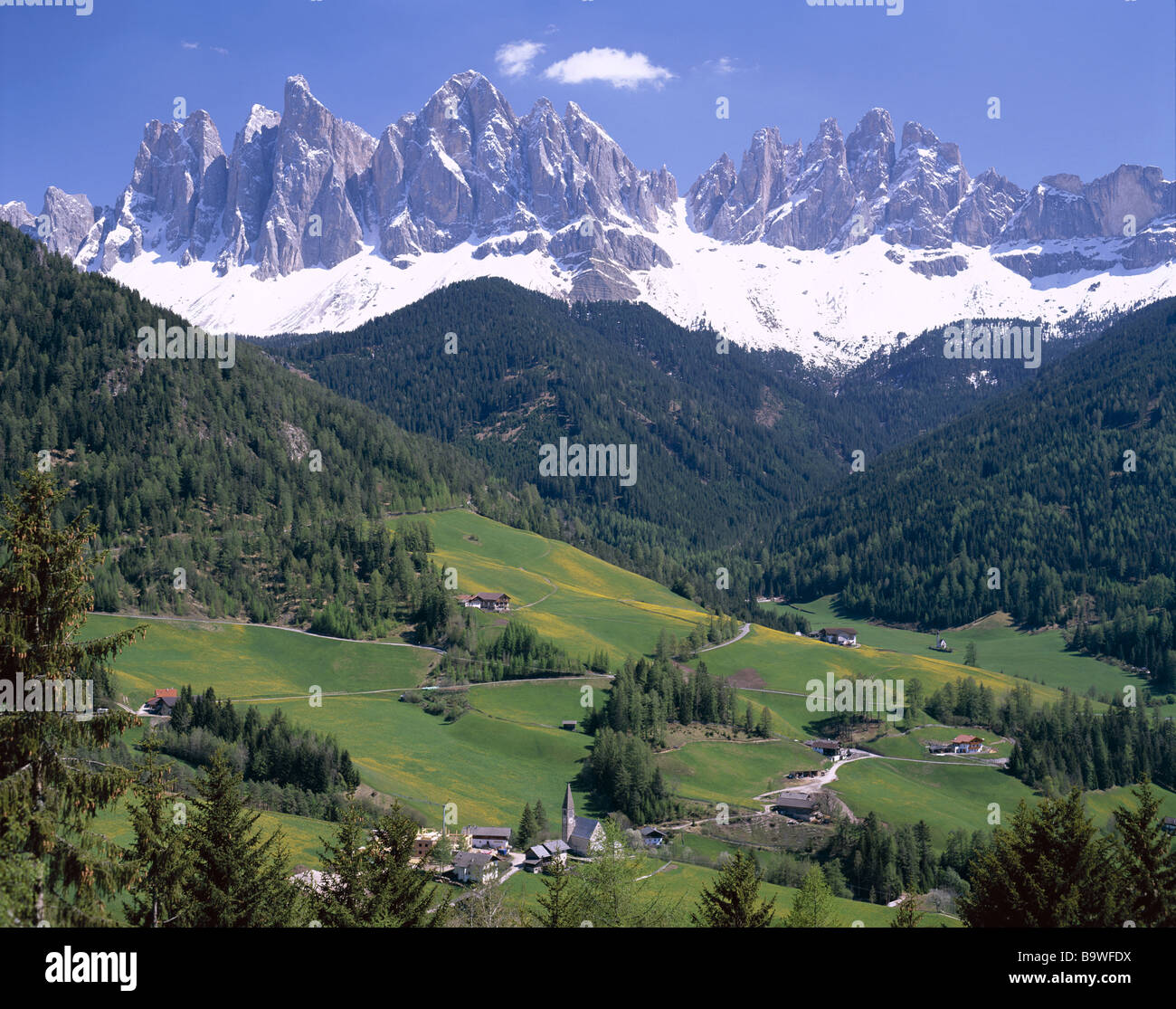 Dolomites de geislerspitzen hi-res stock photography and images - Alamy