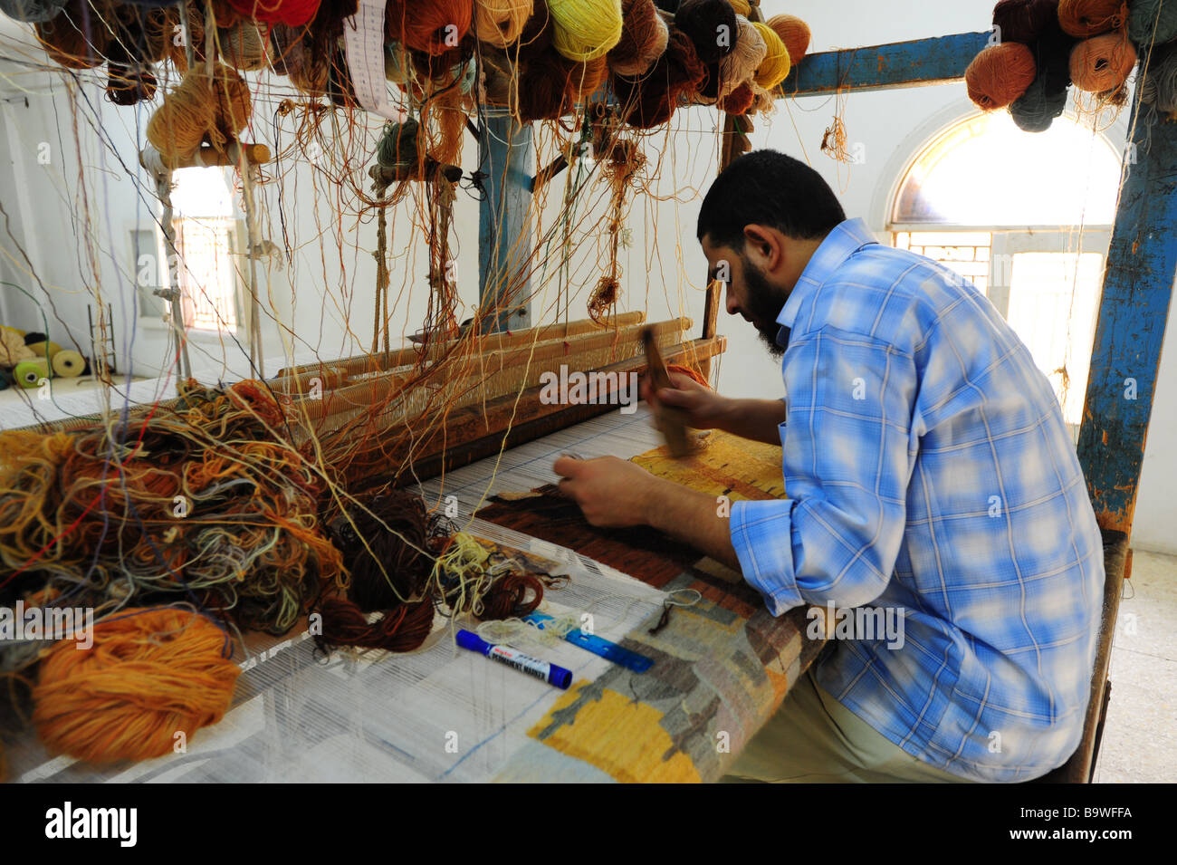Rug making hi-res stock photography and images - Alamy