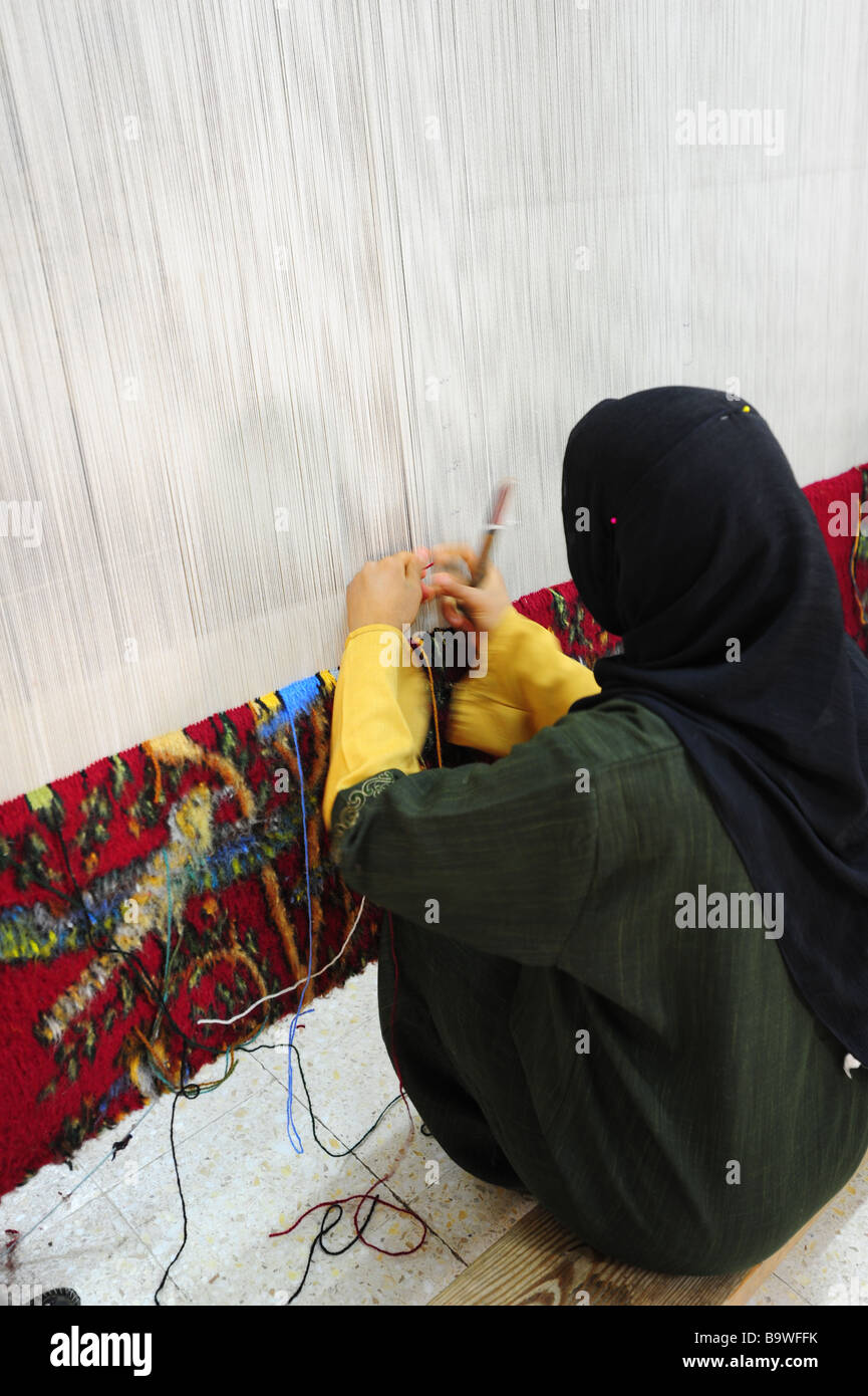 Rug making hi-res stock photography and images - Alamy