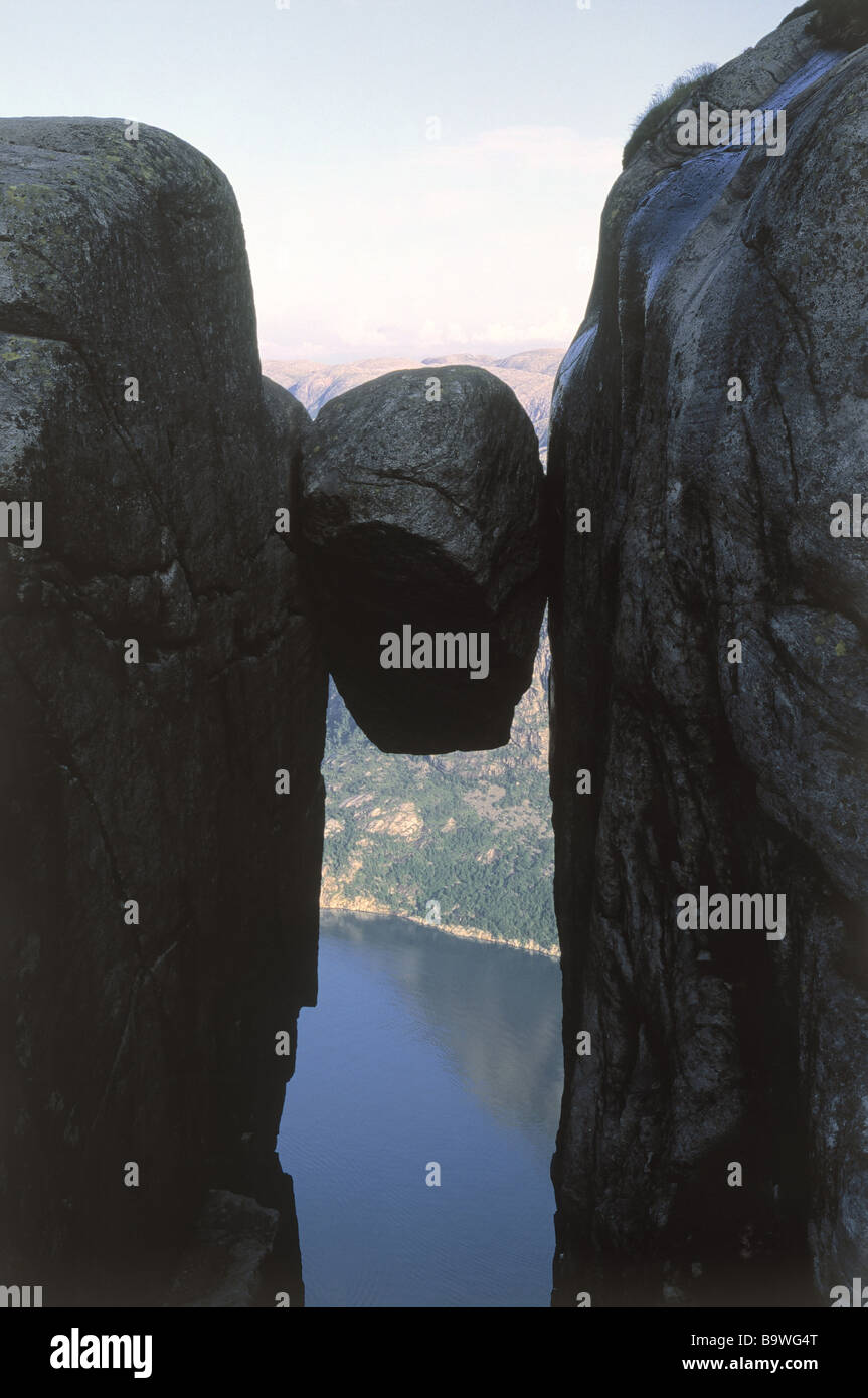 Durchfallen hi-res stock photography and images - Alamy