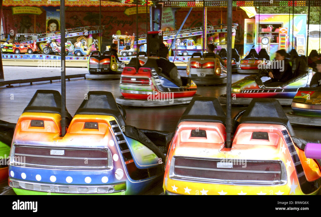Dodgem car hi-res stock photography and images - Alamy